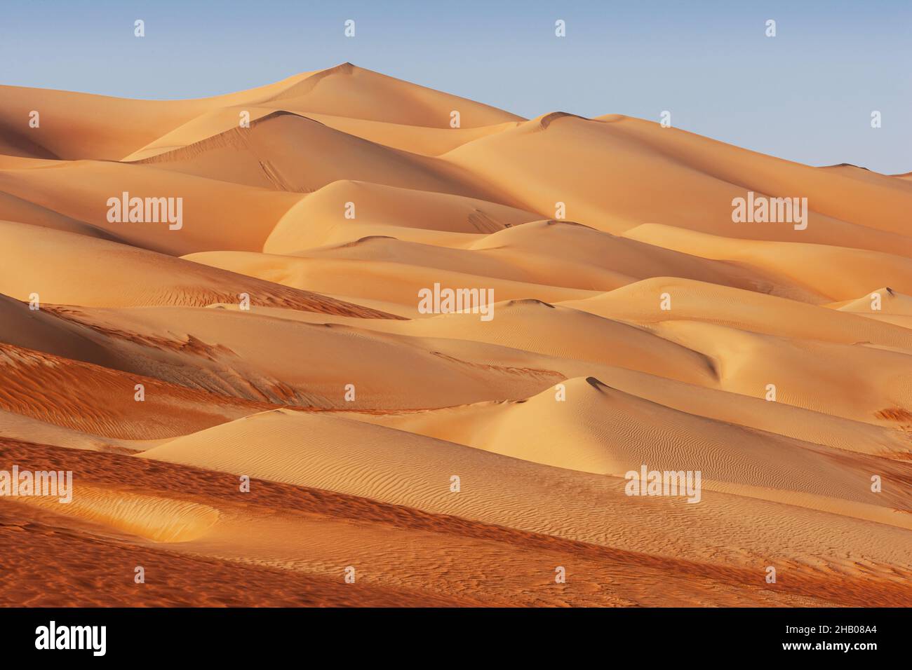 A dune landscape in the Rub al Khali or Empty Quarter. Straddling Oman ...