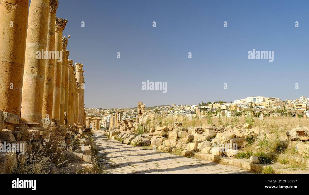 Historical constructions of Jerash in Jordan Stock Photo - Alamy