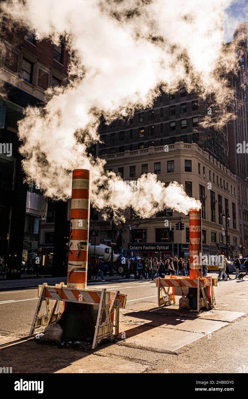 New york city steam system vents hi-res stock photography and images ...