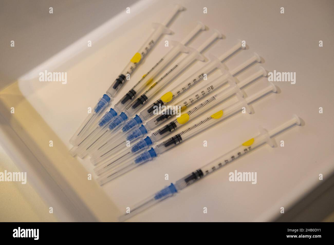 Munich, Germany. 16th Dec, 2021. Tips with Biontech-Pfizer's Comirnaty ...