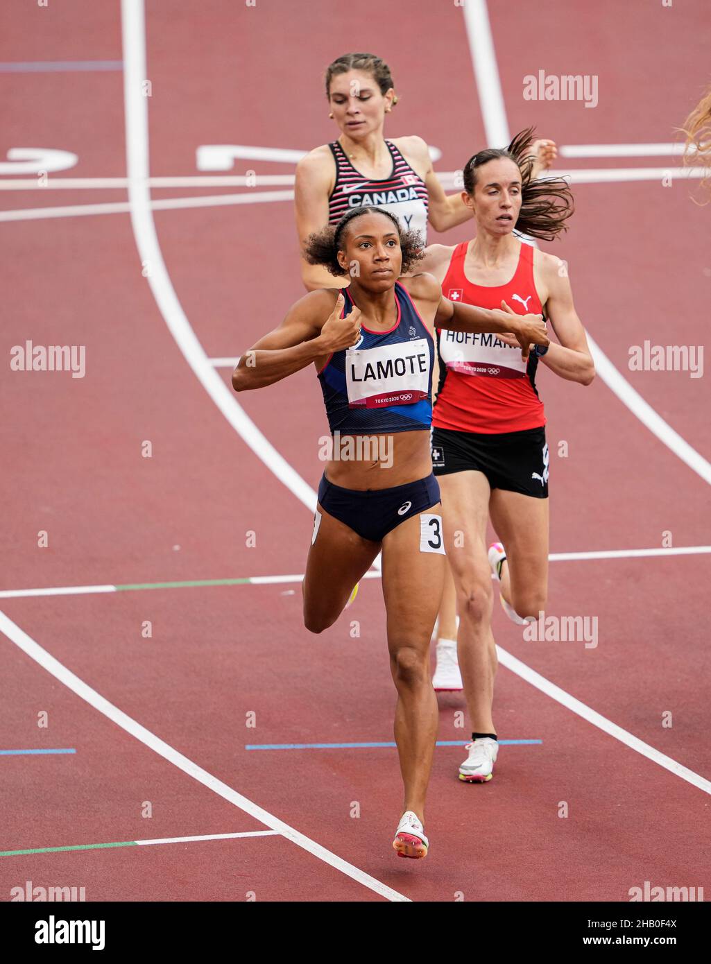Renelle Lamote competing in the 800 meters of the 2020 Tokyo Olympics ...