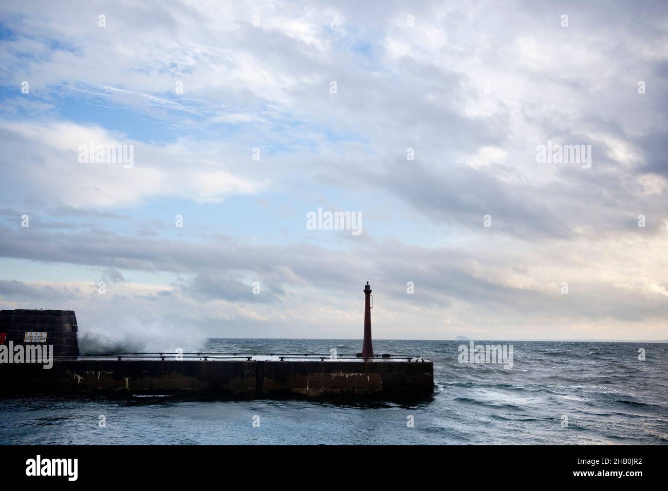 Lighthouse in Anstruther Harbour. Scotland Stock Photo - Alamy