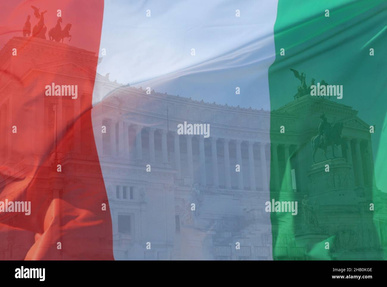 Altar of Rome and the Italian flag Stock Photo - Alamy