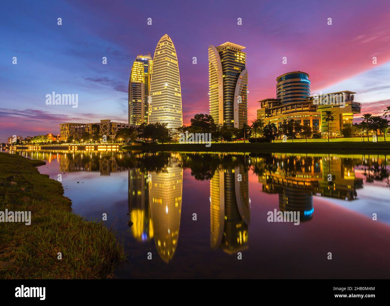 Putrajaya architecture hi-res stock photography and images - Alamy