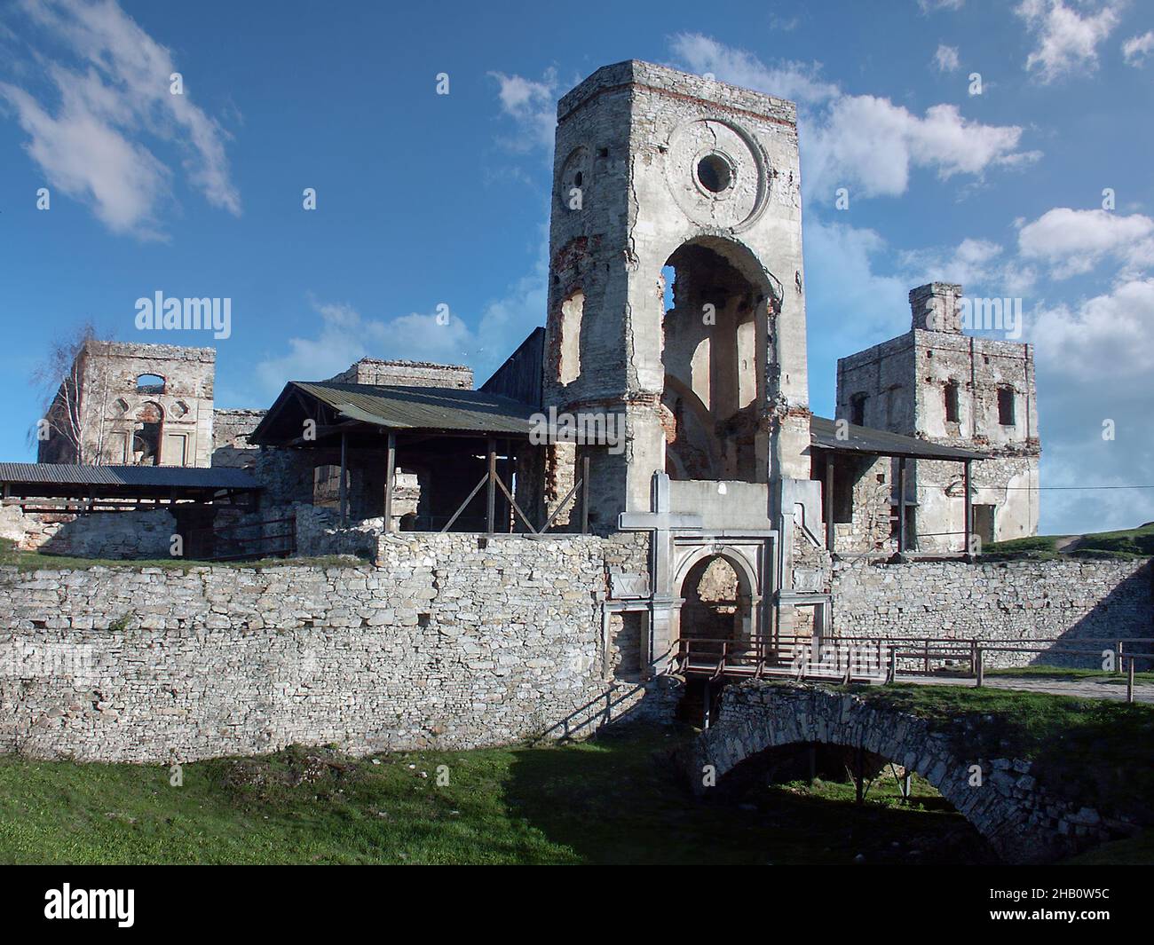 The Krzyztopor castle, palace, Ujazd, Poland Discover Polish castles ...