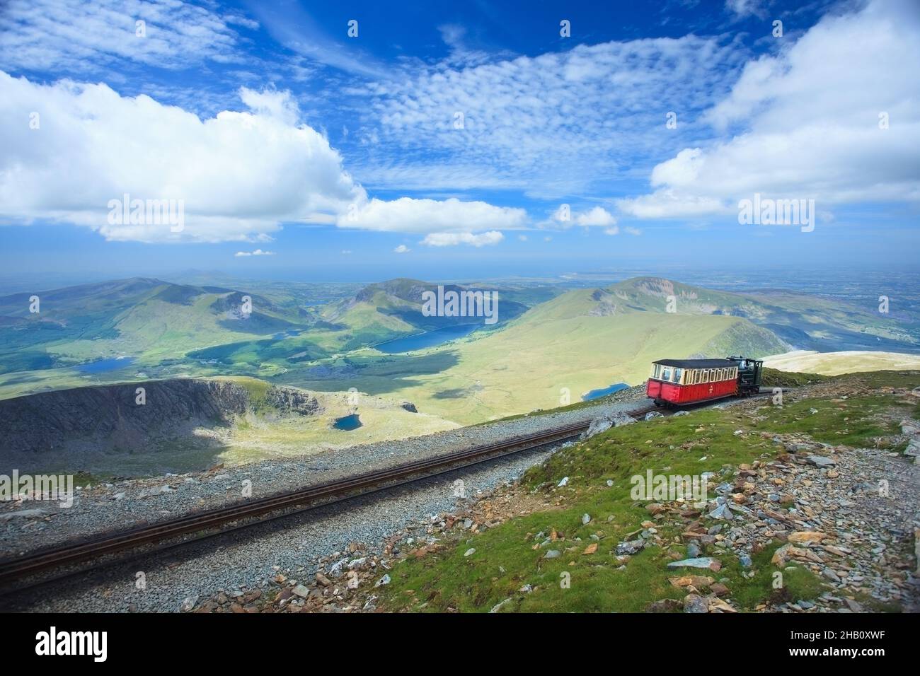 Snowdon mountain railway carriage hi-res stock photography and images ...