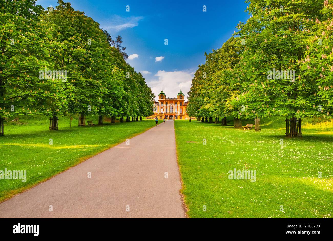 Nice panoramic view of the extensive Favoritepark with a path leading ...