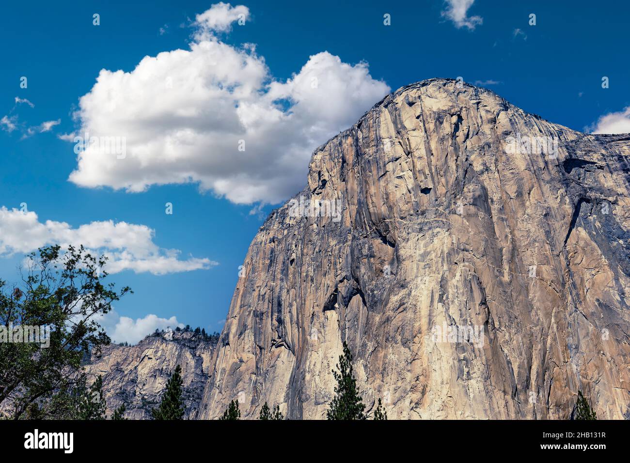 World famous rock climbing wall of El Capitan, Yosemite national park ...