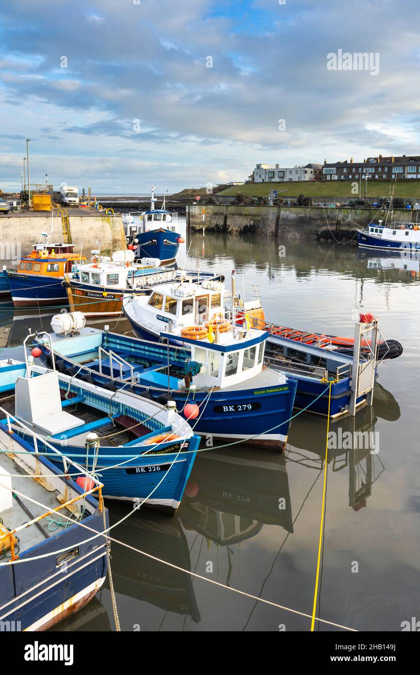 Boat fishing harbour seahouses hi-res stock photography and images - Alamy