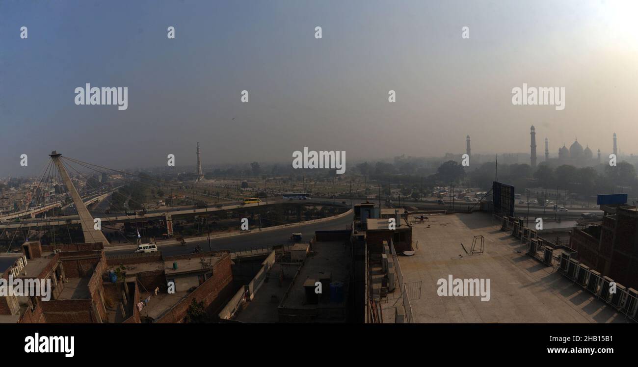 Lahore pakistan pollution hi-res stock photography and images - Alamy