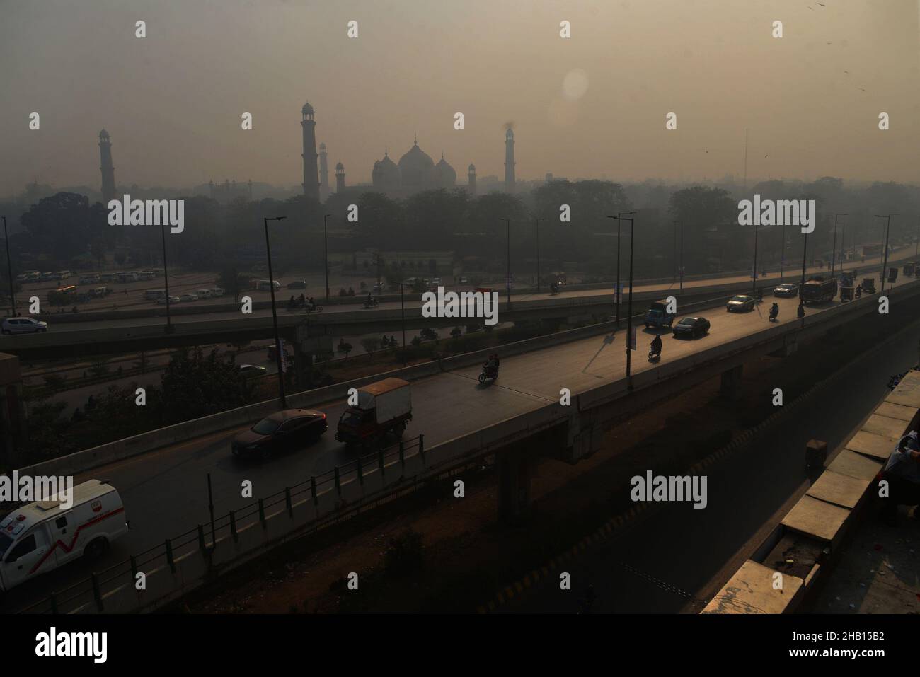 Lahore, Punjab, Pakistan. 9th Dec, 2021. Historical Badshahi Mosque ...