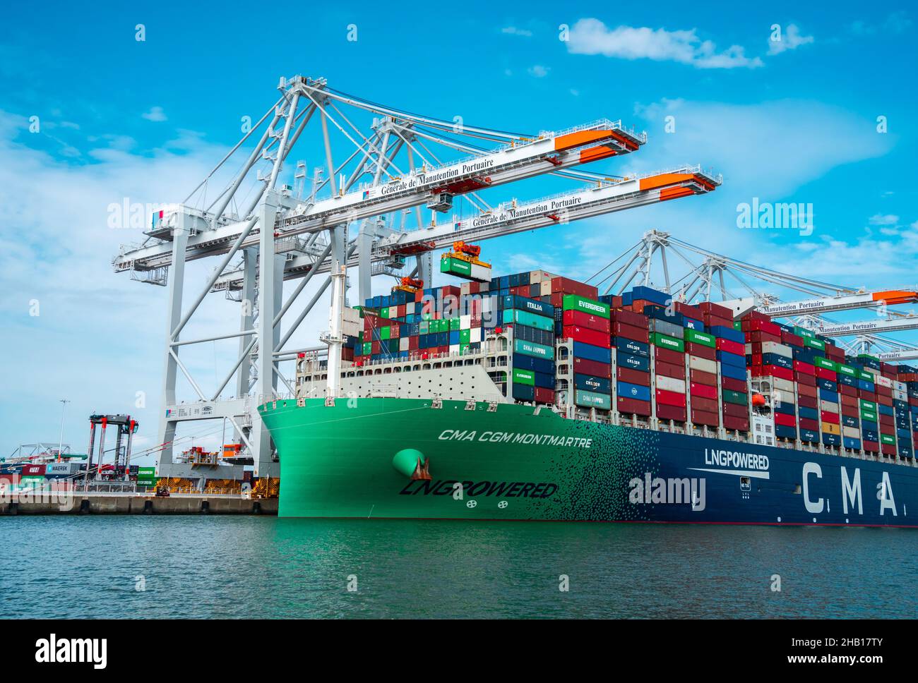 Modern container ship cma hi-res stock photography and images - Alamy