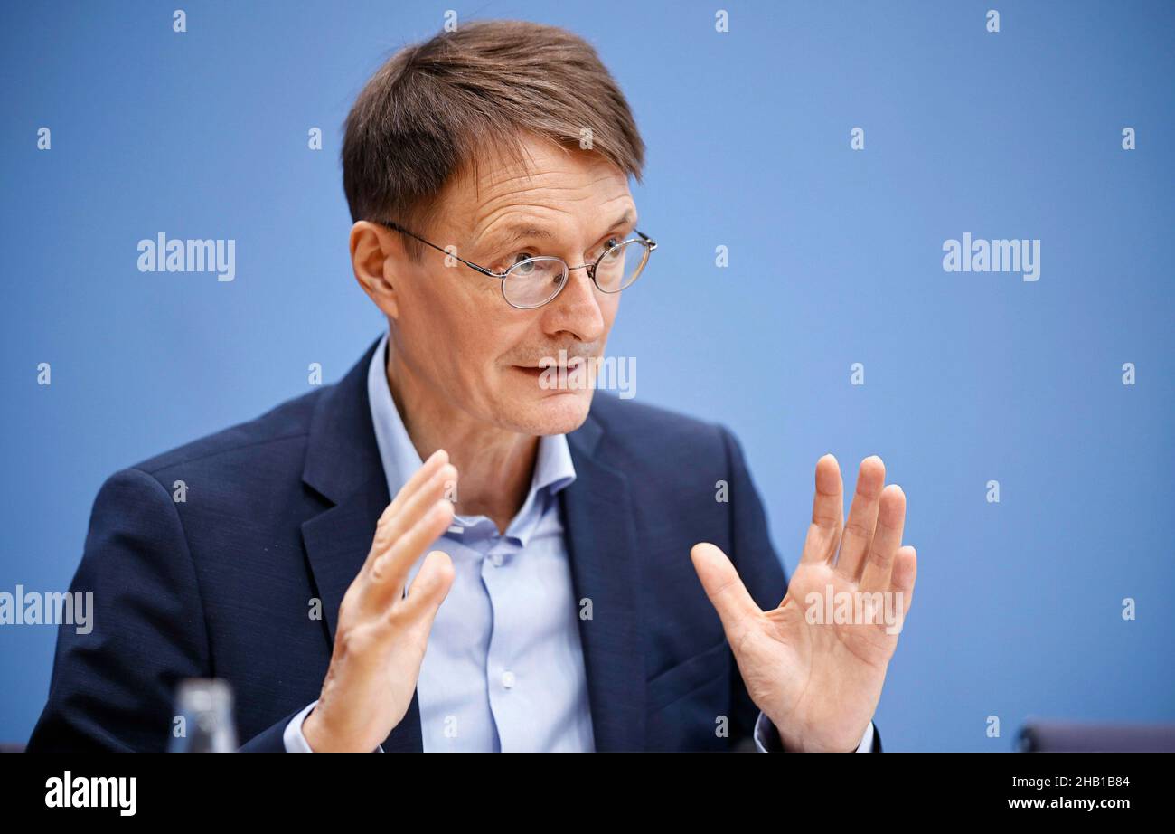 Dr karl lauterbach hi-res stock photography and images - Alamy