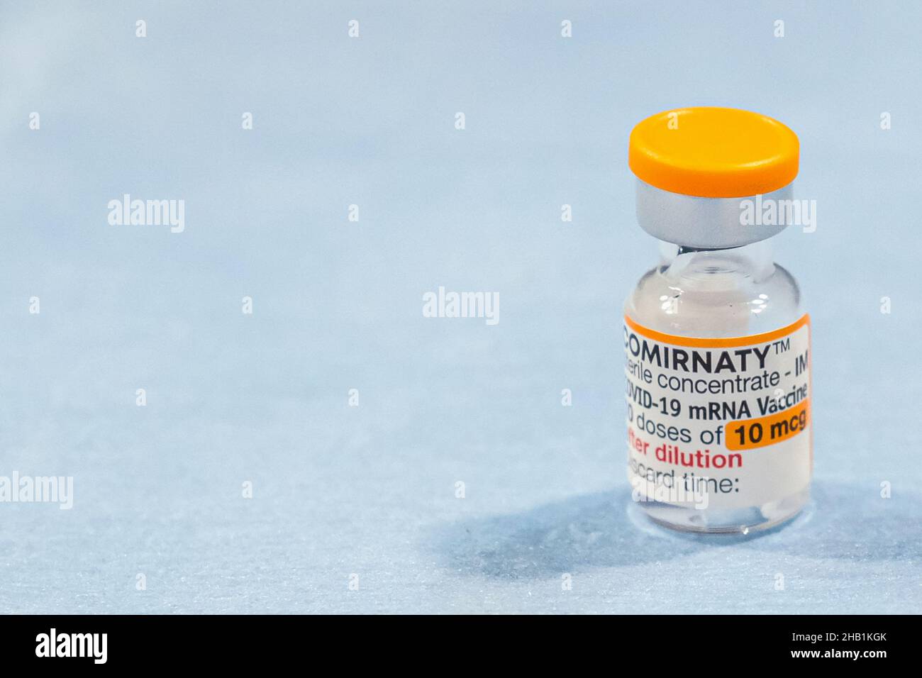 Comirnaty hi-res stock photography and images - Alamy