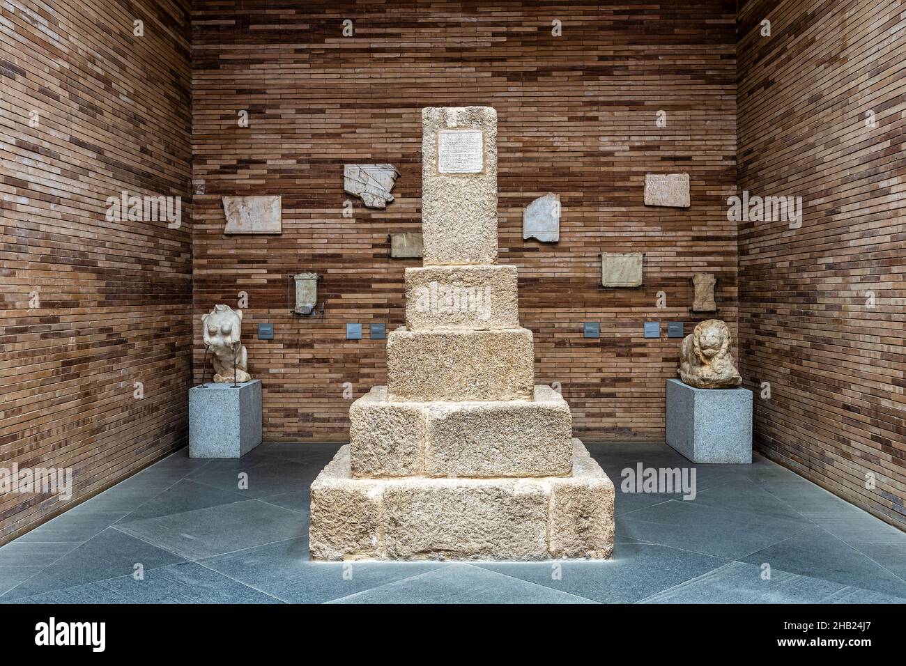 The National Museum of Roman Art projected by the famous Spanish ...