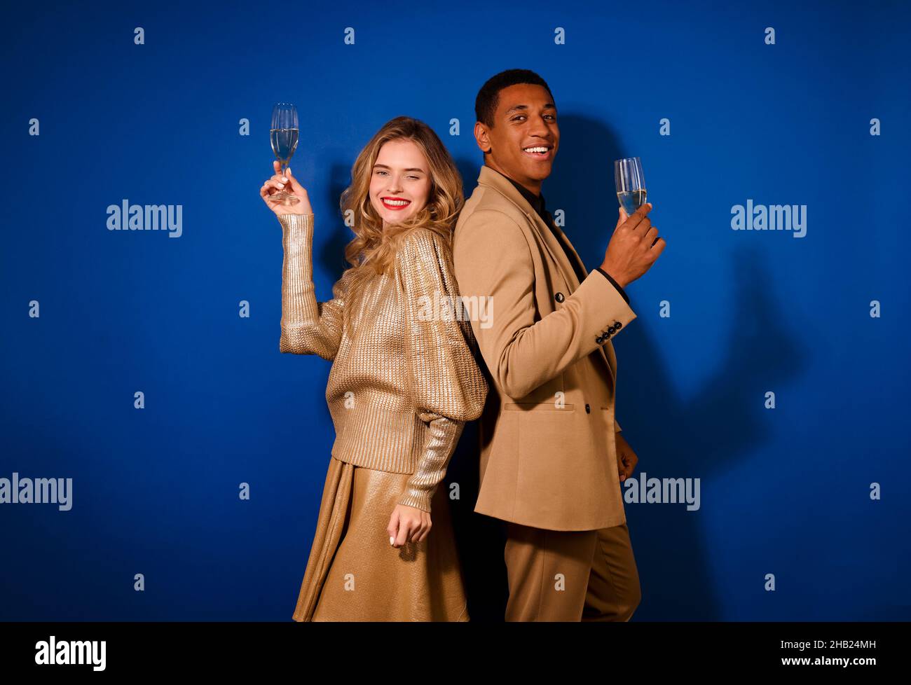 Looking back at camera hi-res stock photography and images - Alamy