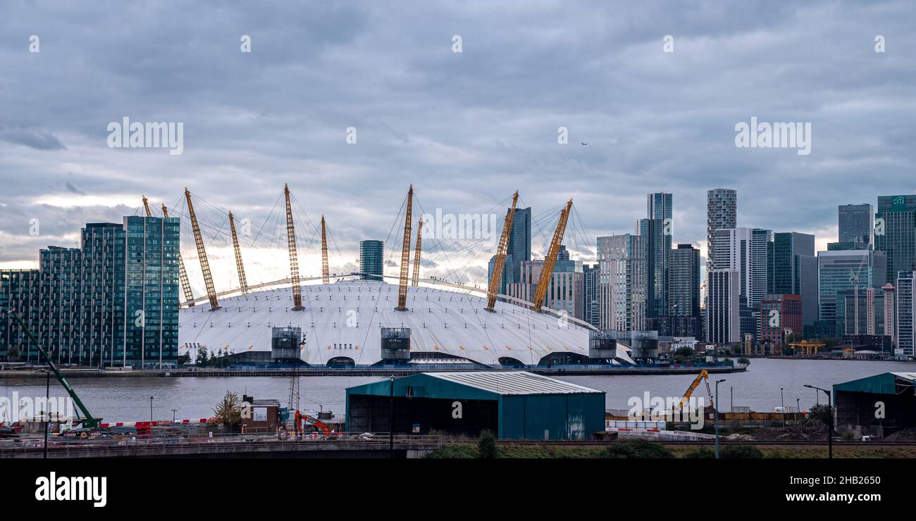 Millennium dome o2 stadium in hi-res stock photography and images - Alamy