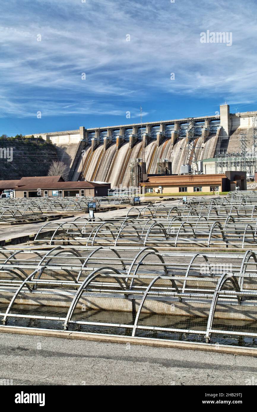 Fish hatchery raceways hi-res stock photography and images - Alamy