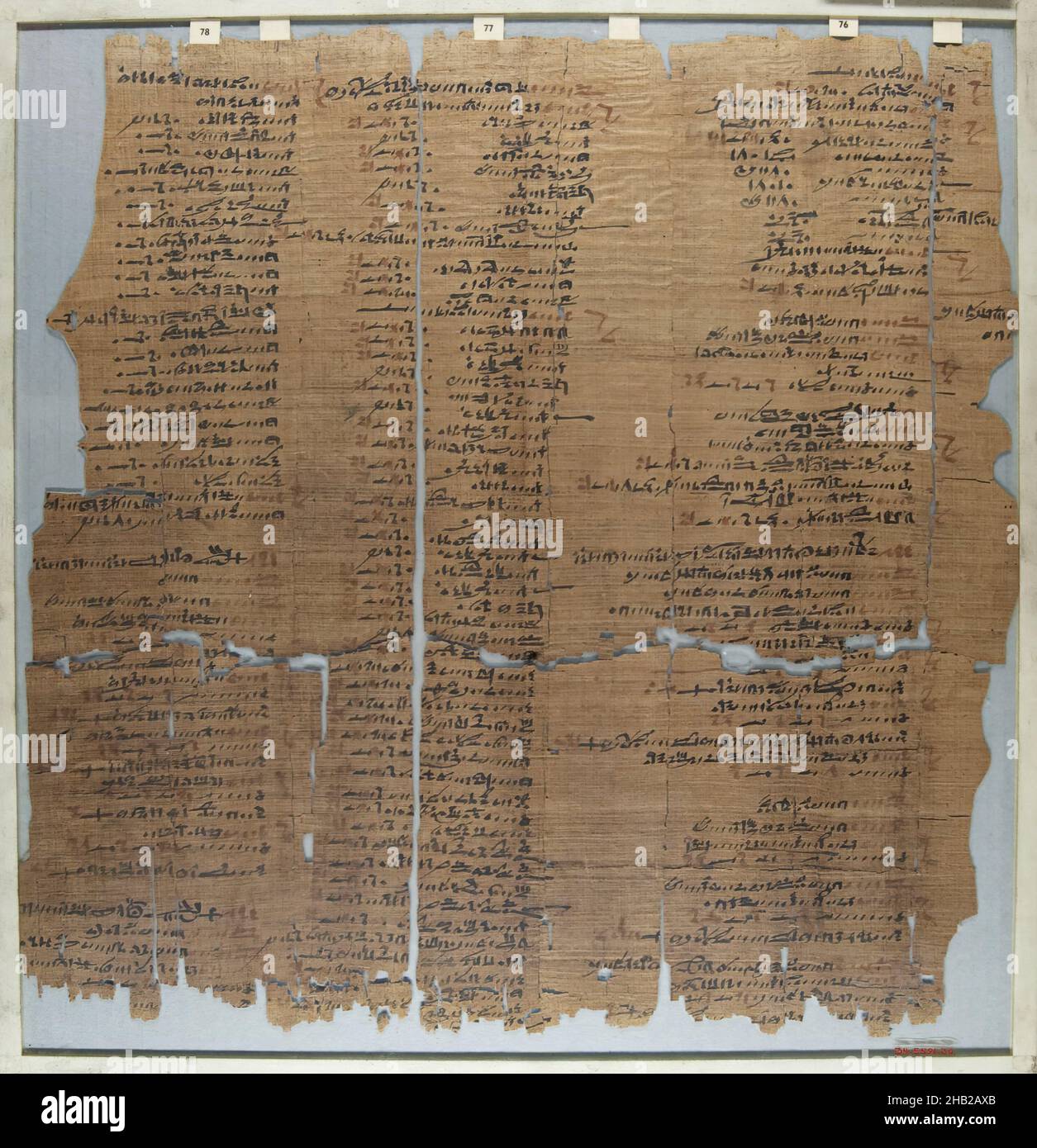 44 x 46 cm hi-res stock photography and images - Alamy