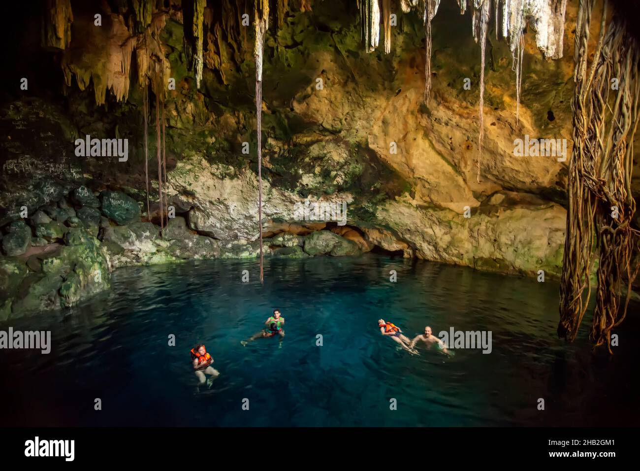 People merida yucatan hi-res stock photography and images - Alamy