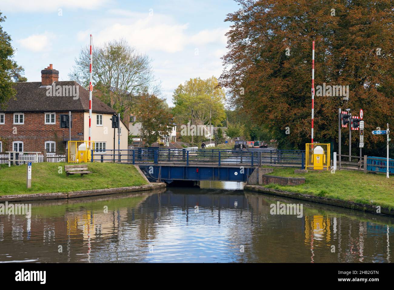 UK, England, Berkshire, Aldermaston Wharf Stock Photo - Alamy