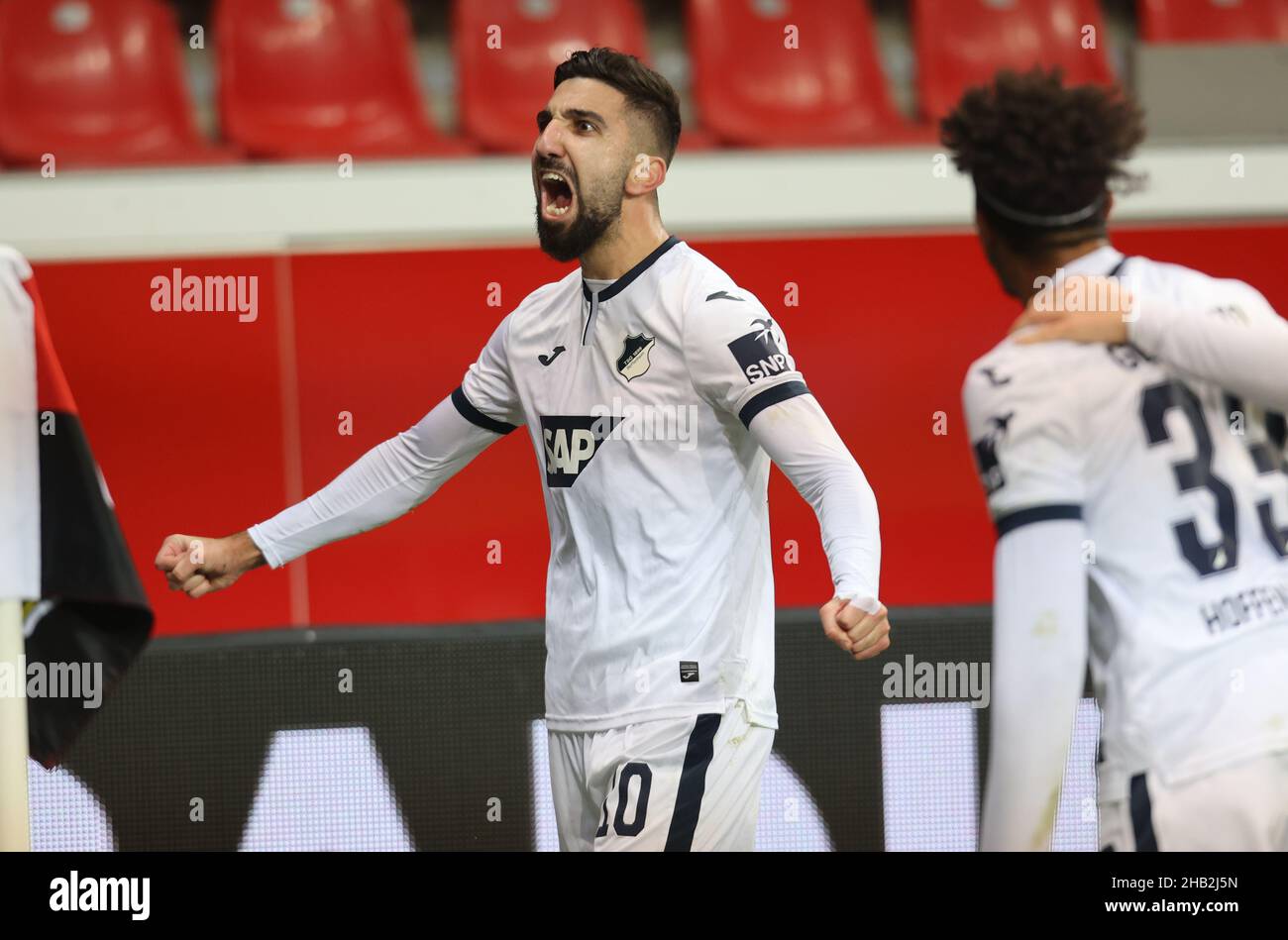 Leverkusen, Germany. 15th Dec, 2021. 1. Bundesliga, Matchday 16, Bayer 04 Leverkusen - TSG ...