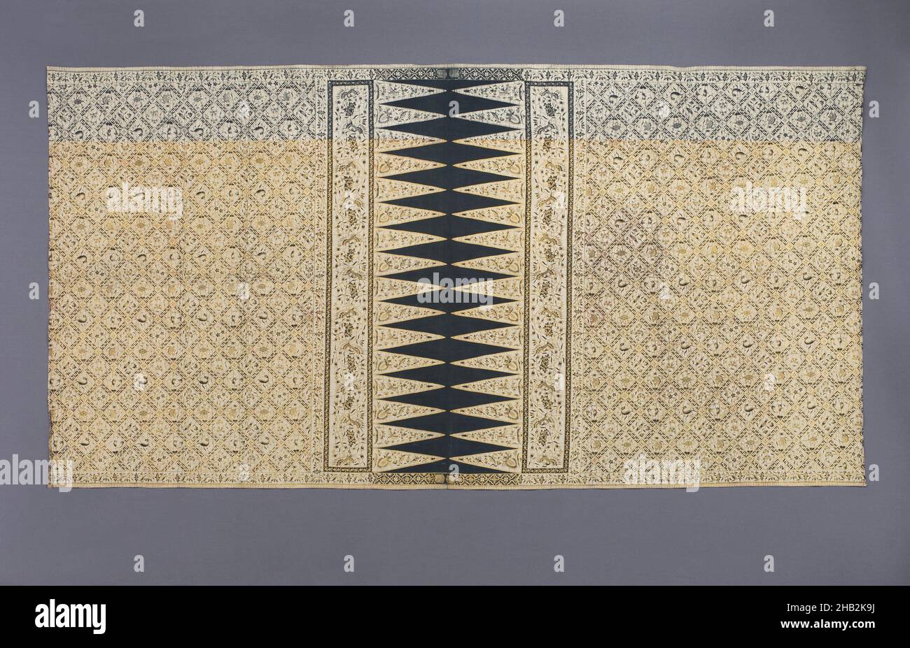 Thousand boxes hi-res stock photography and images - Alamy