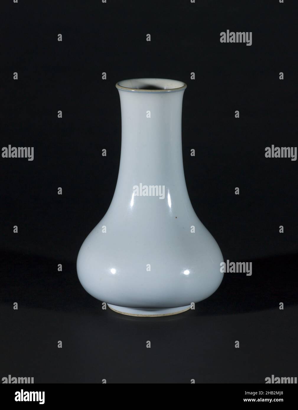 Zun vase hi-res stock photography and images - Alamy