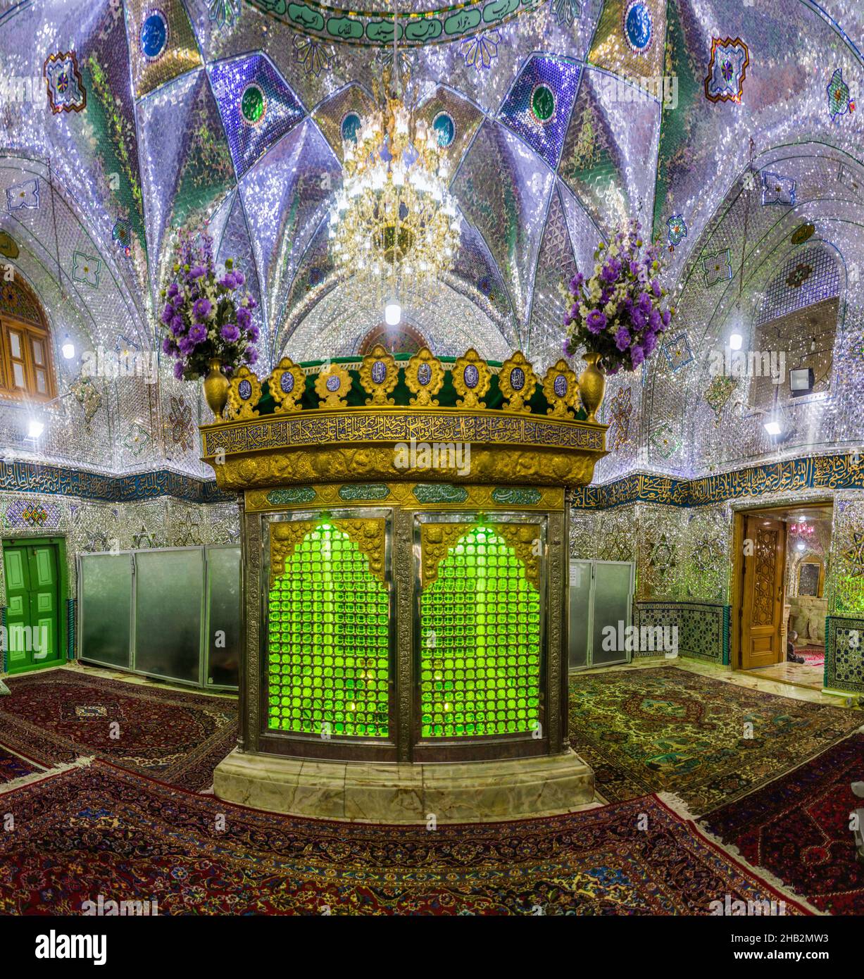 Mosque prayer 2018 iran hi-res stock photography and images - Alamy