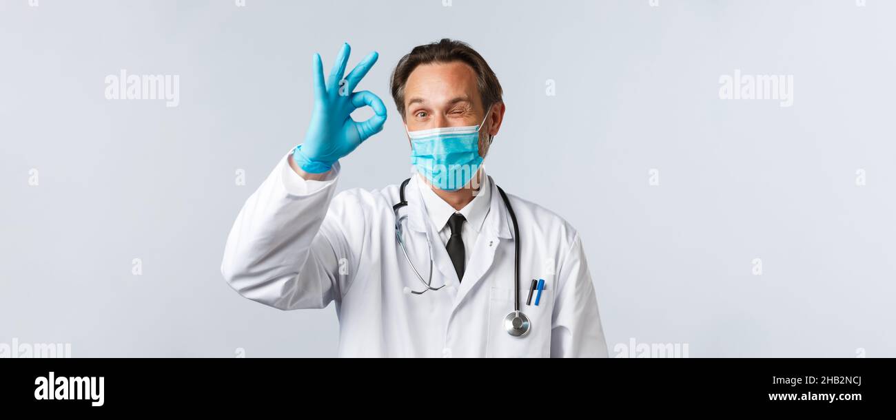 Covid-19, preventing virus, healthcare workers and vaccination concept ...