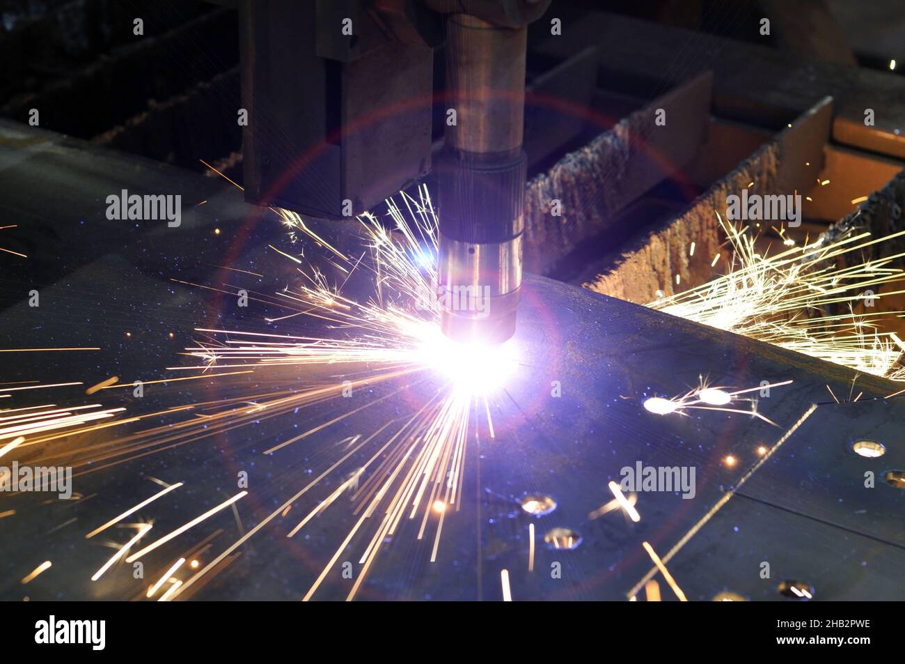 Plasma cutting of metal with CNC, modern industrial technologies ...