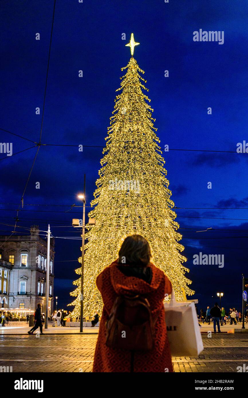 Christmas lights in Lisbon Stock Photo - Alamy