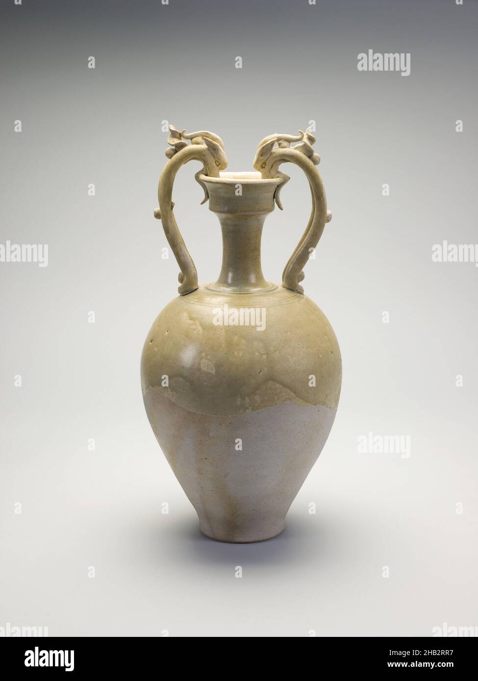 Chinese amphora hi-res stock photography and images - Alamy