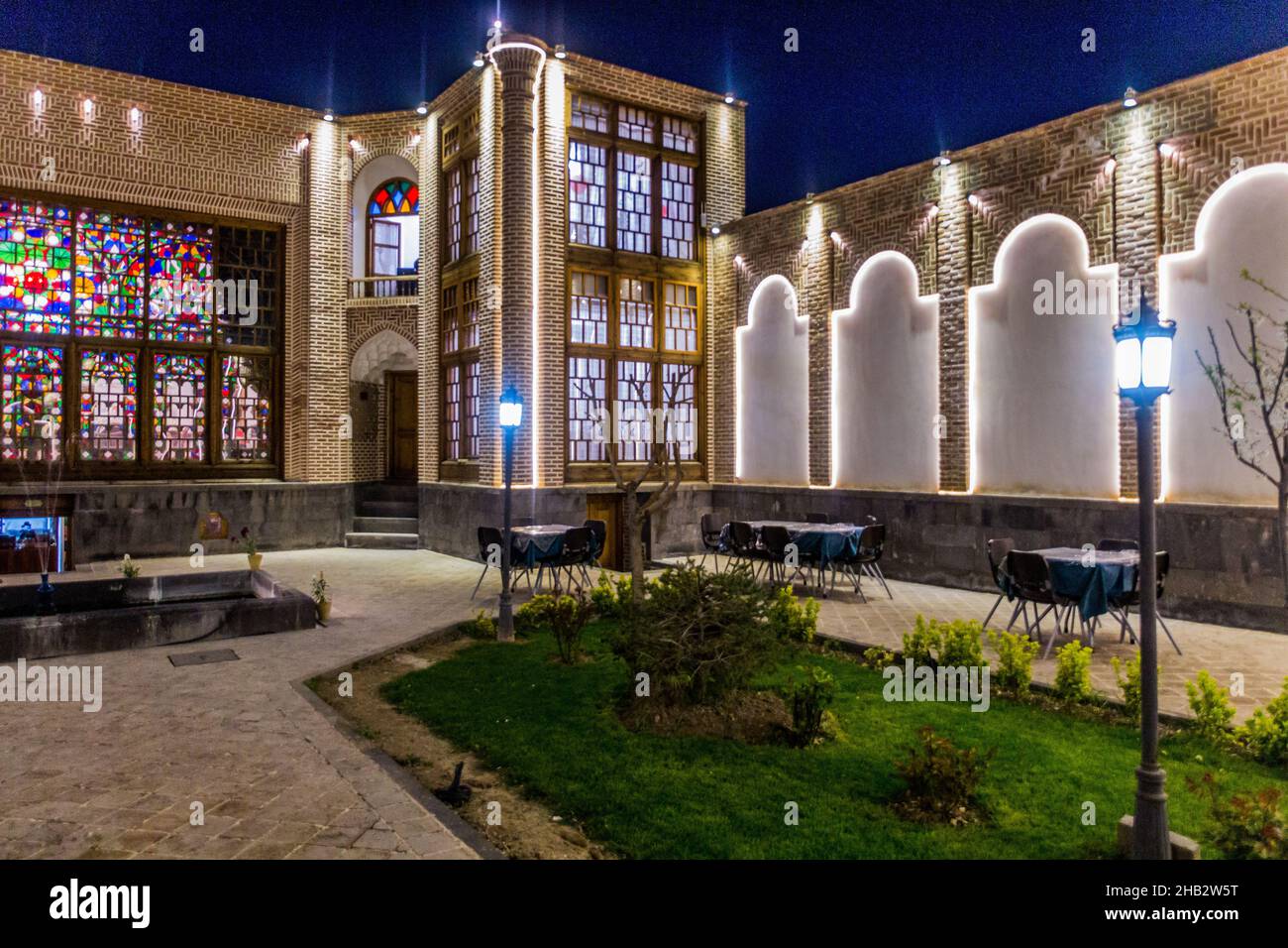 Old iranian mansion hi-res stock photography and images - Alamy