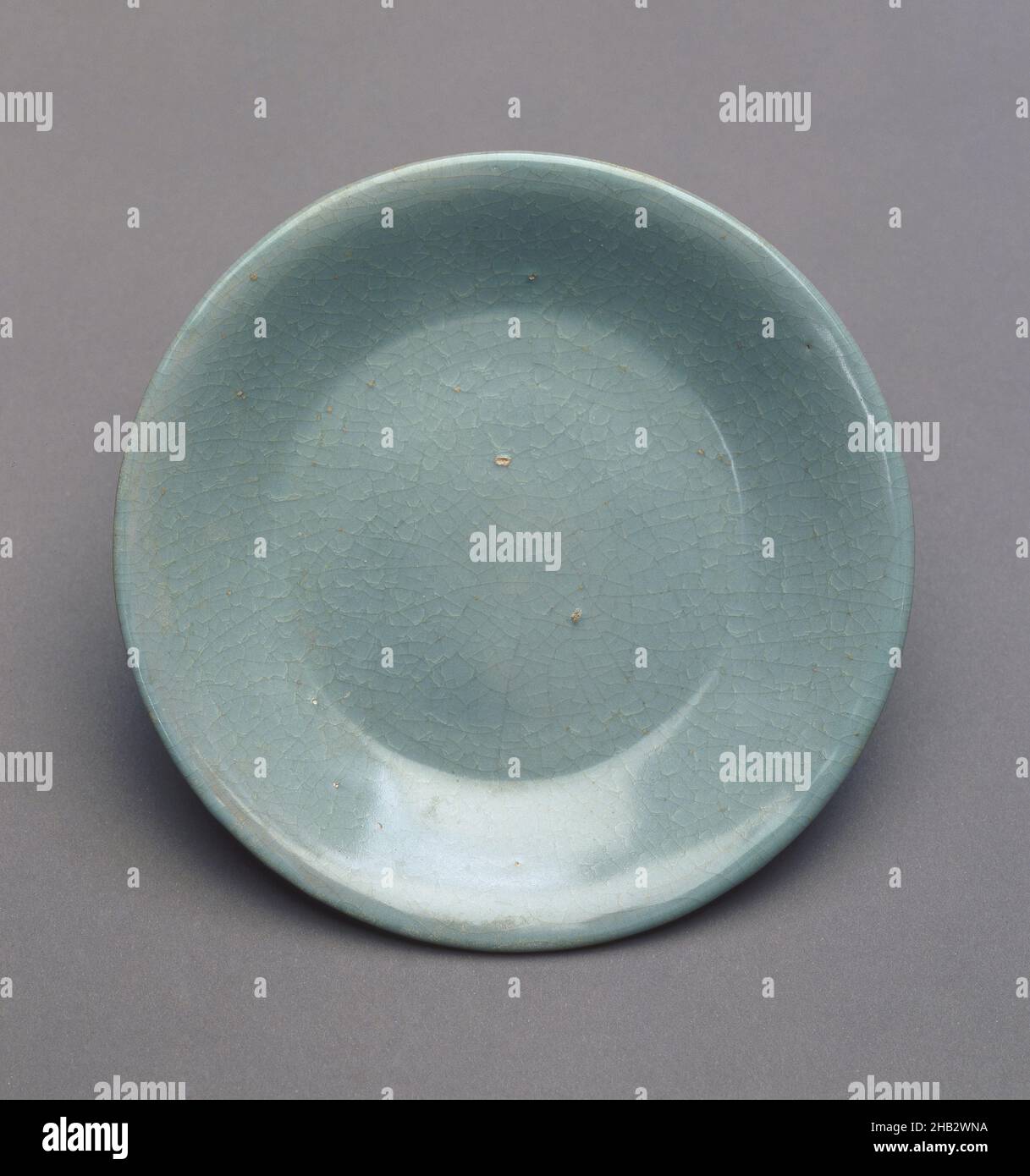 Northern song dynasty ru ware hi-res stock photography and images - Alamy