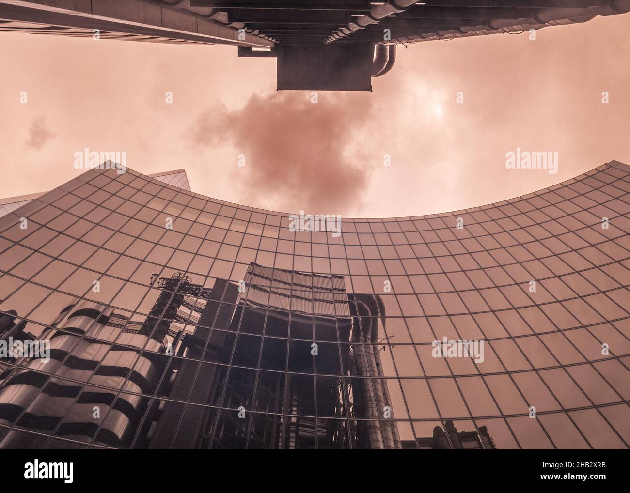 Infrared pictures of modern office buildings in central London's ...