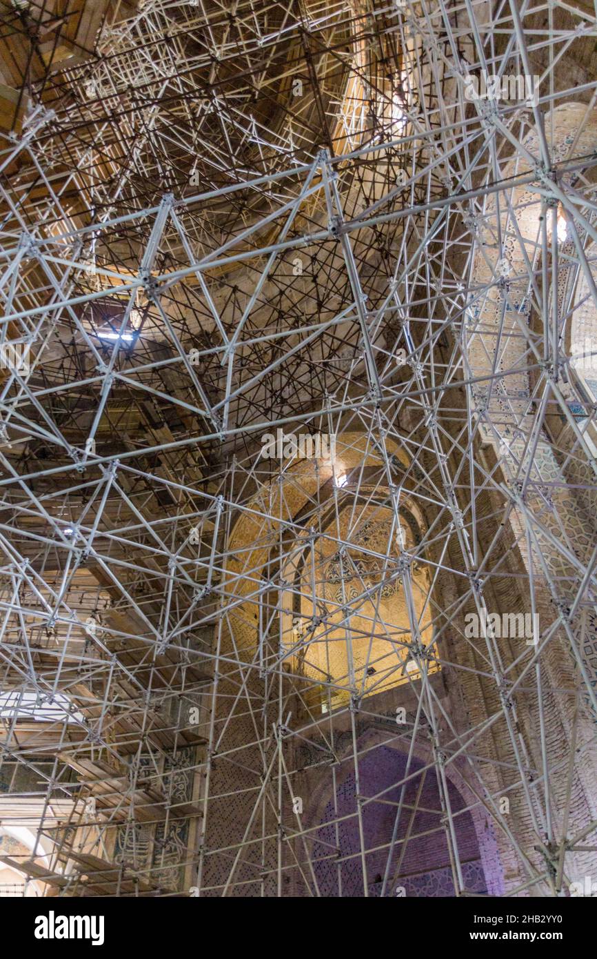 Scaffolding in the Dome of Soltaniyeh Tomb of Oljeitu in Zanjan ...