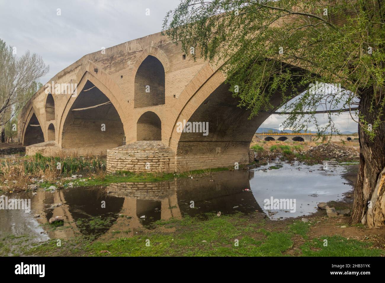 Mir Baha-e Din Mir Baha'addin bridge in Zanjan, Iran Stock Photo - Alamy