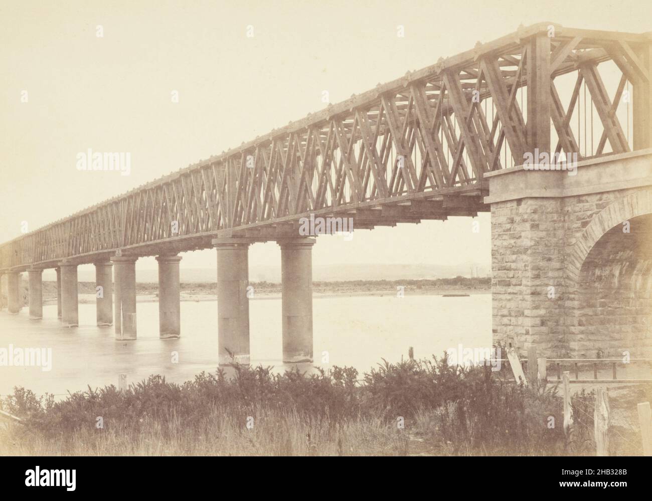 Balclutha railway bridge hi-res stock photography and images - Alamy