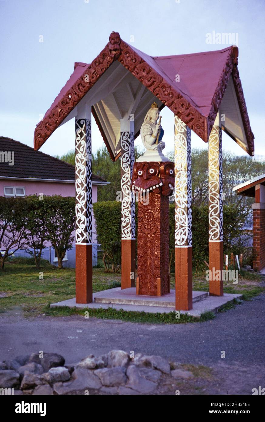 Queen Victoria memorial monument at Ohinemutu Maori Village, Rotorua ...