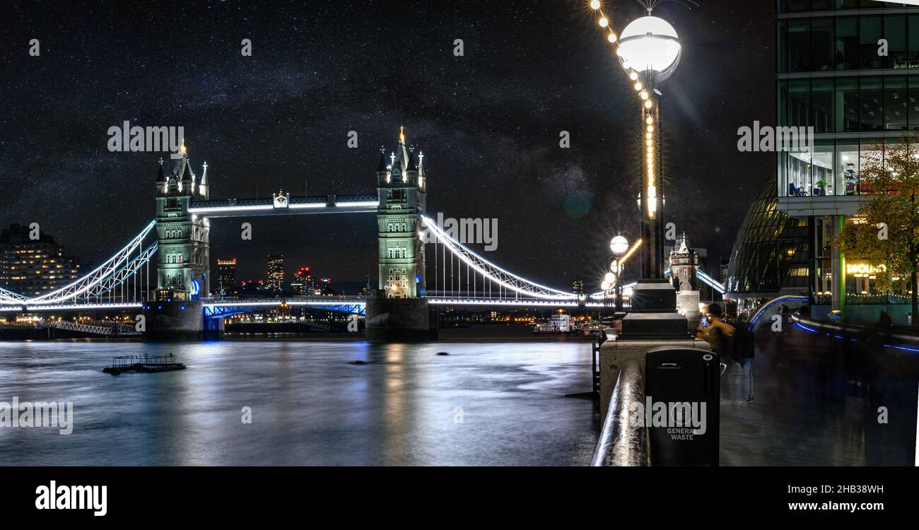 Iconic tower bridge connecting london hi-res stock photography and ...