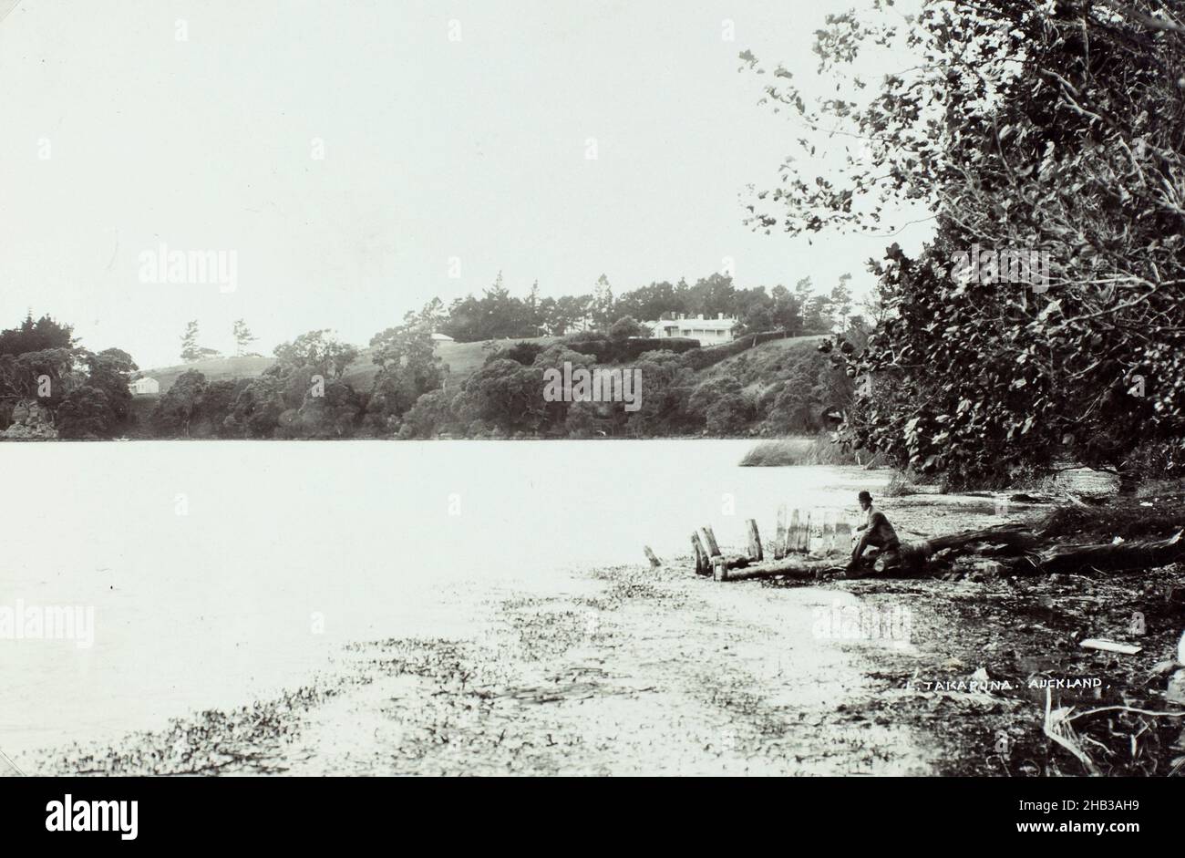 Lake Takapuna, Auckland, Muir & Moodie studio, April 1909, Auckland ...