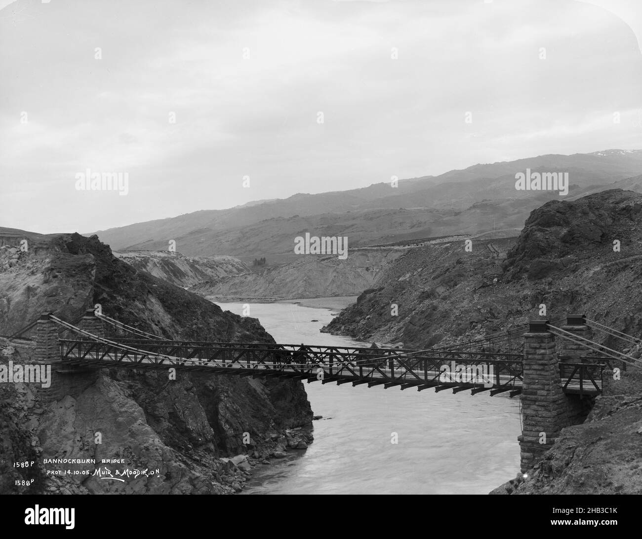 Bannockburn bridge hi-res stock photography and images - Alamy
