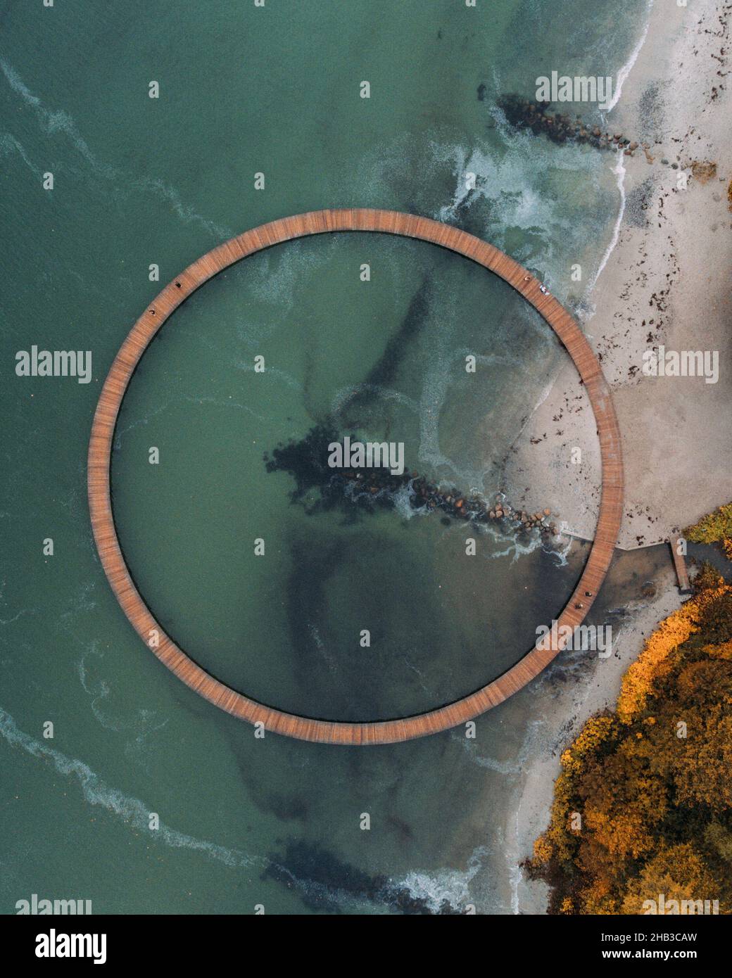 Infinite view long path hi-res stock photography and images - Alamy