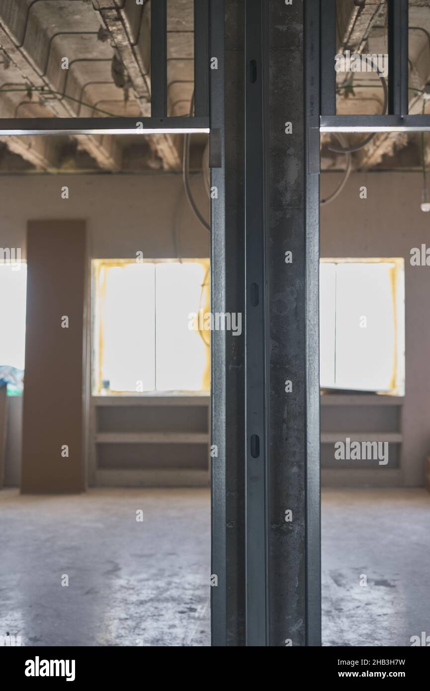 Metal partition hi-res stock photography and images - Alamy