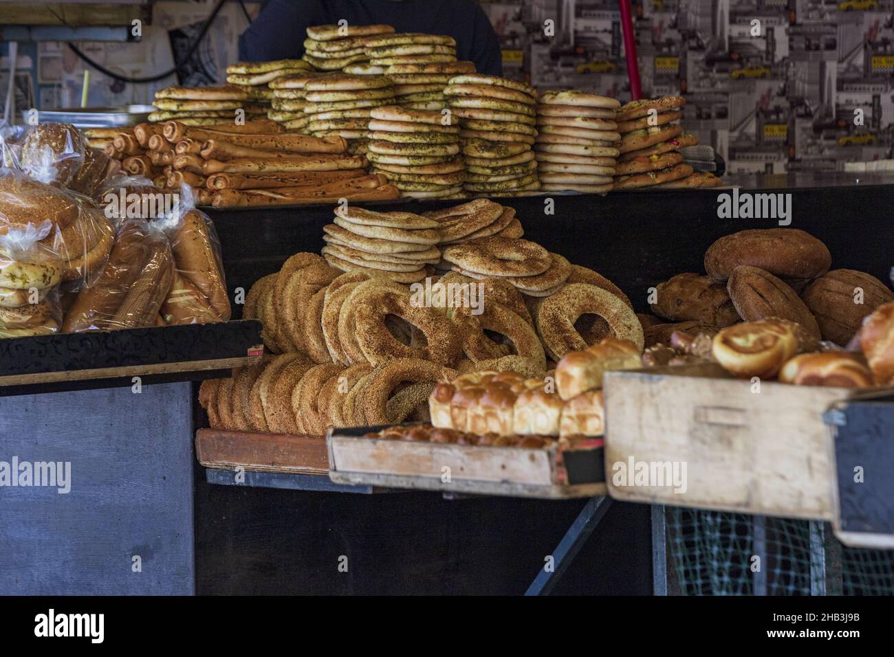Bread and buns on an outdoor market Stock Photo - Alamy