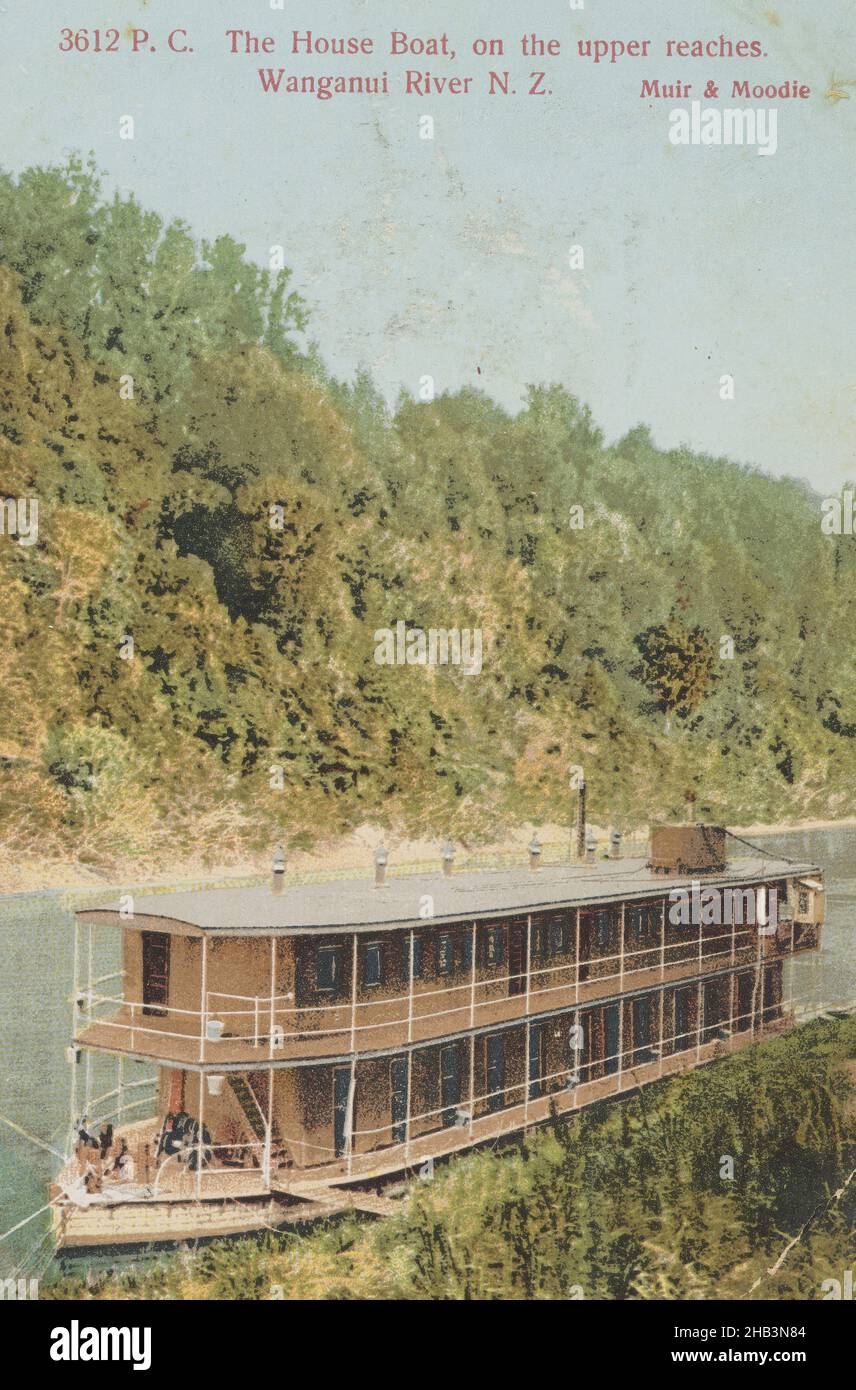 Upper whanganui river upper whanganui river hi-res stock photography ...