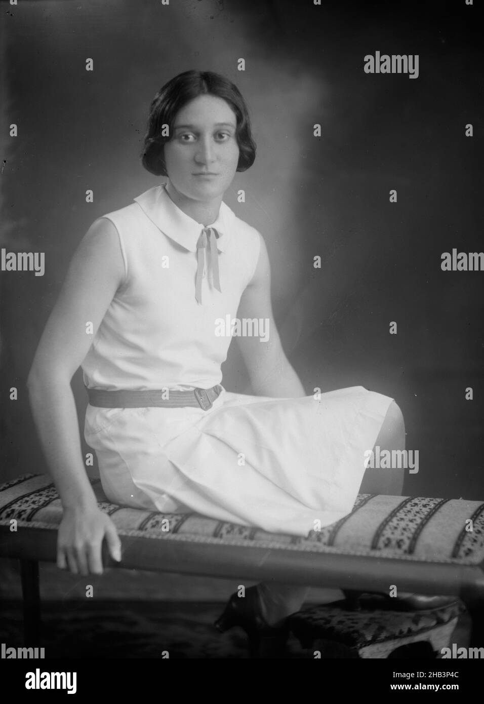 Miss cameron 6 x 8 coupon hi-res stock photography and images - Alamy