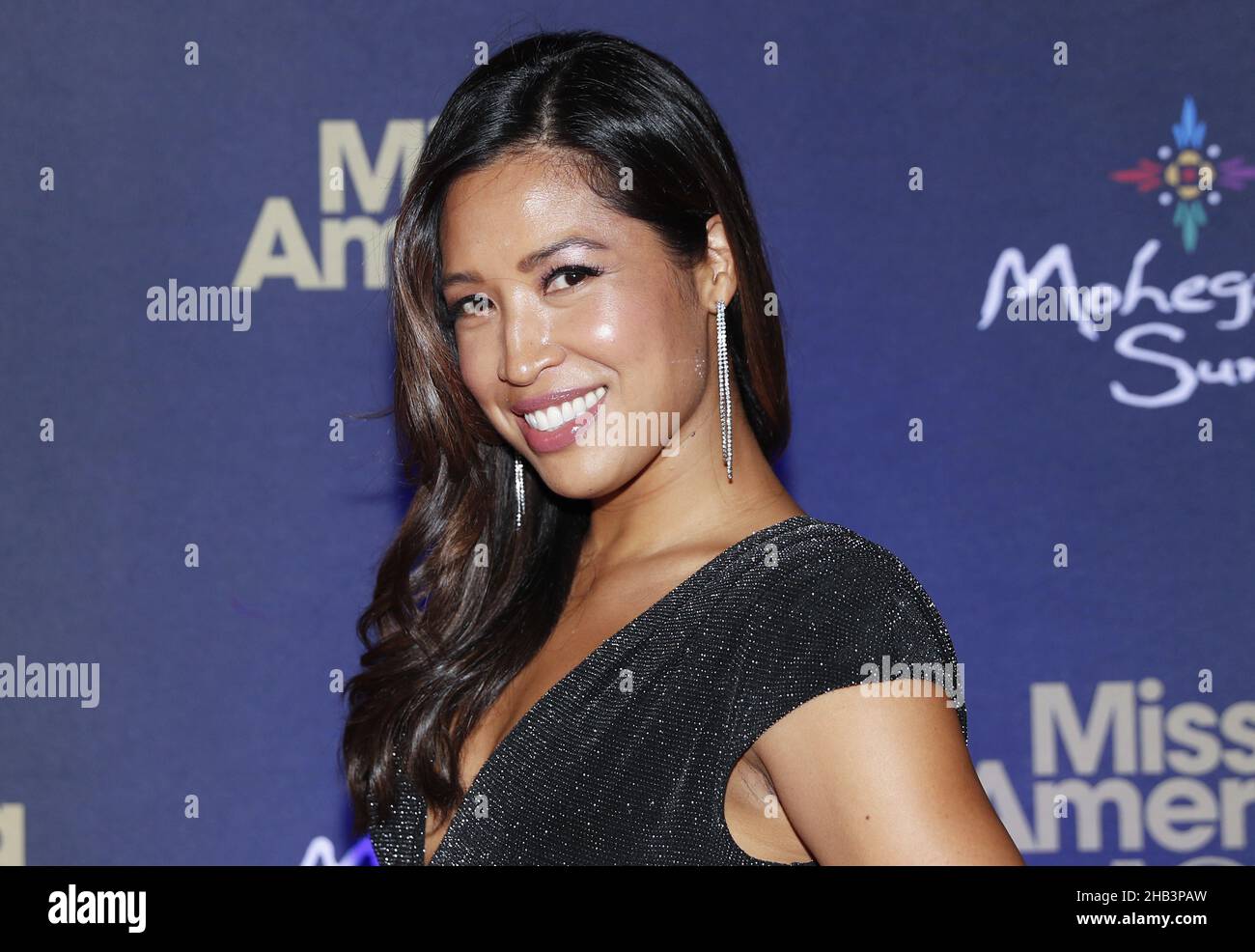 Uncasville, USA. 16th Dec, 2021. Panelist Jessica Rae arrives on the ...