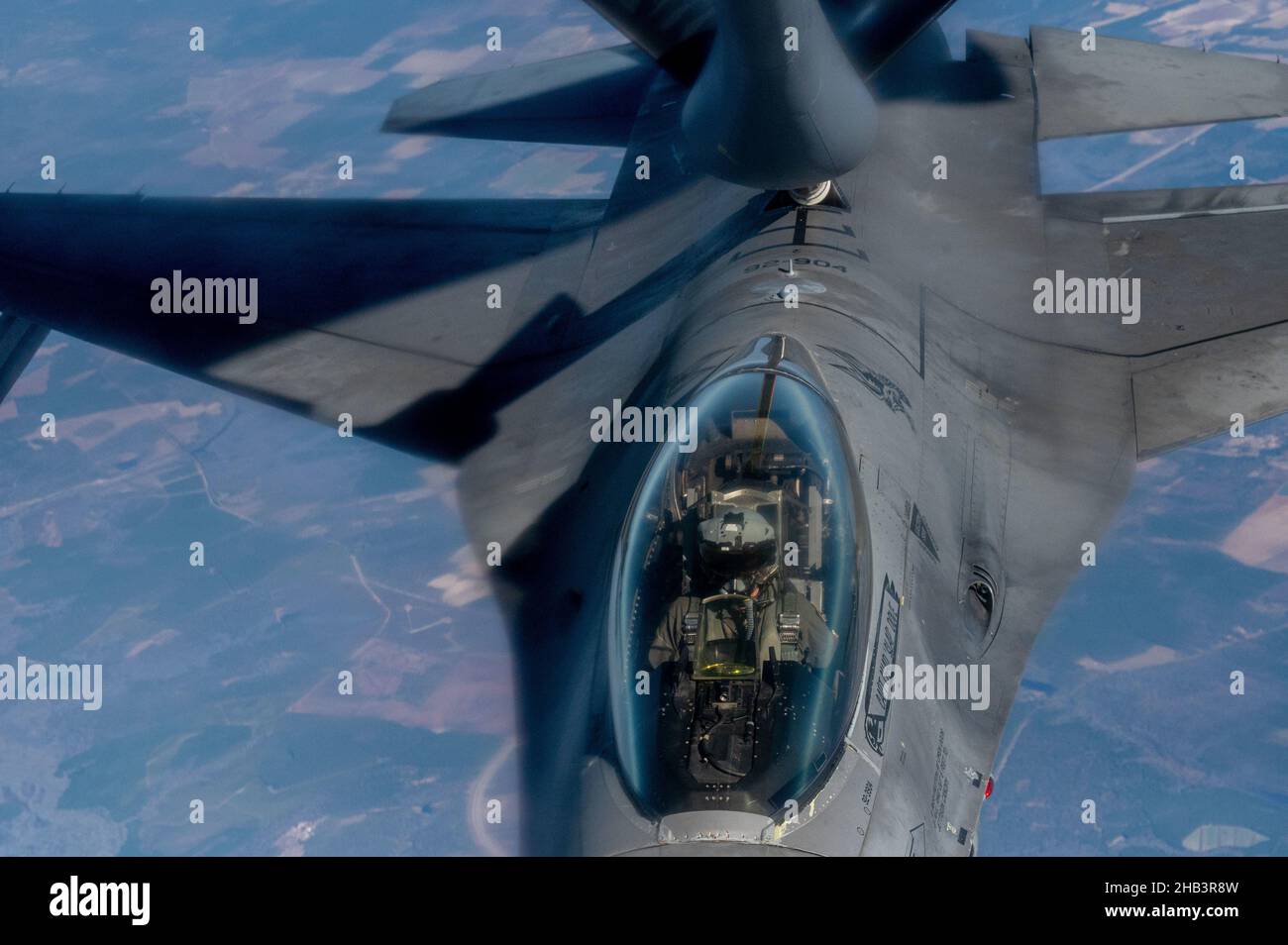 External fuel tanks hi-res stock photography and images - Alamy